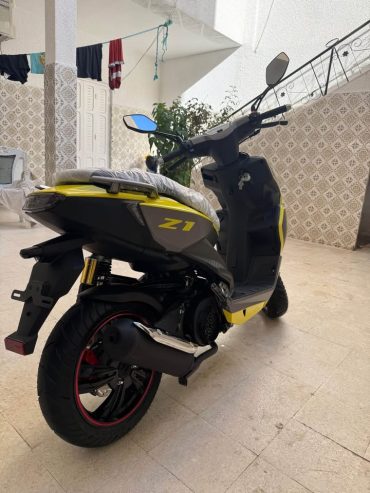 À Vendre : Moto Phantom Z1 – Comme Neuve | Proxity.tn