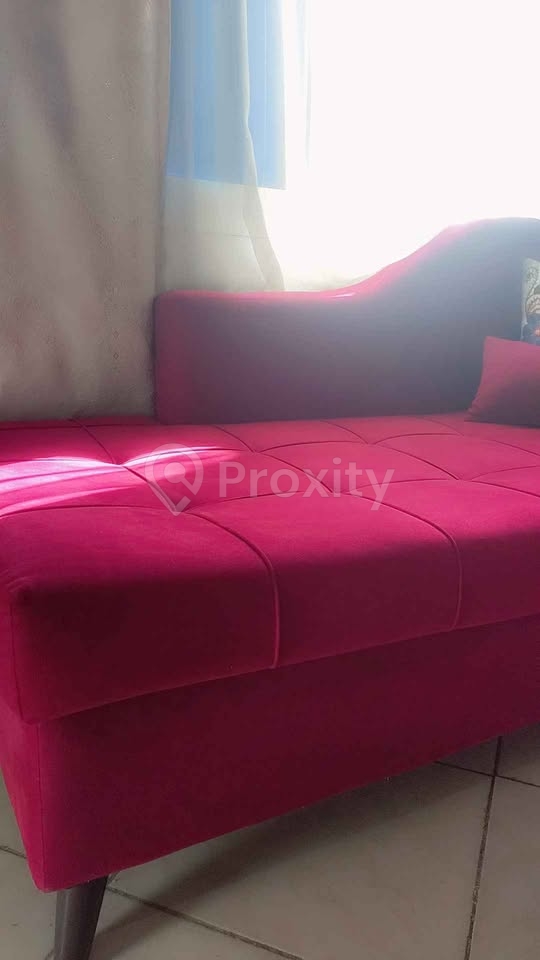 Canapé méridienne neuf rouge bordeaux – tissu anti-tache – Ksar Saïd ...