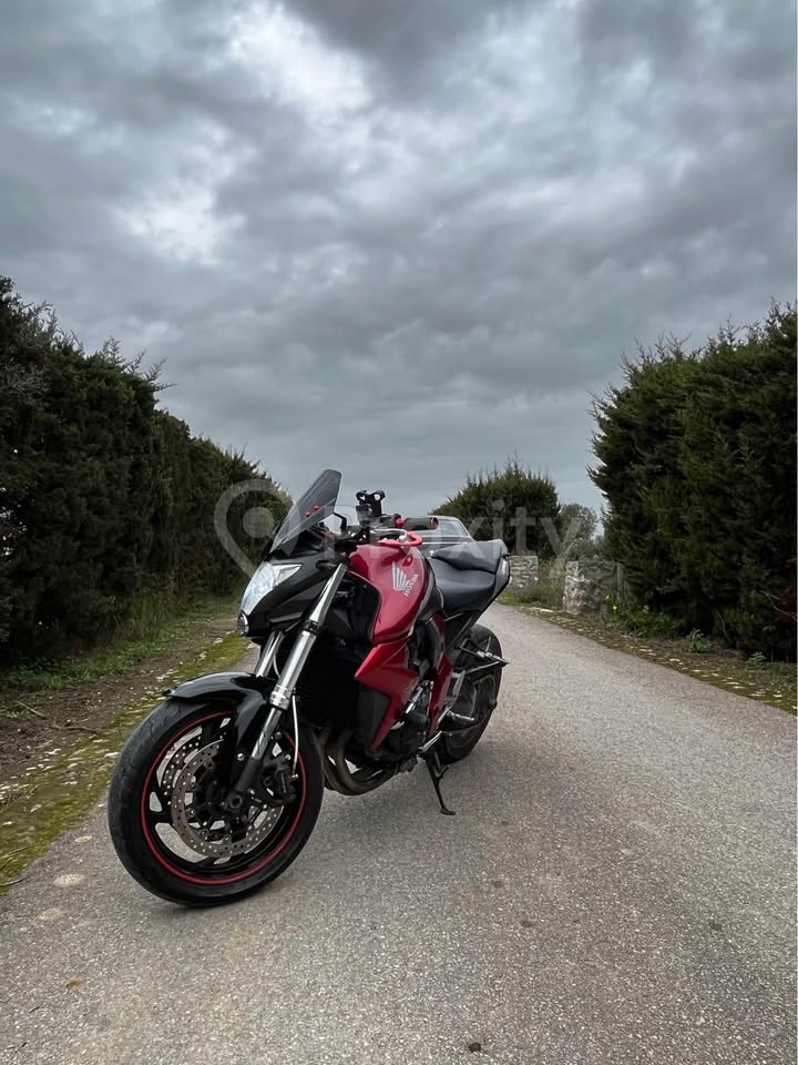 Honda CB1000R 2010 “Extrême” – ~60 000 km – Manouba (0 dépenses à ...