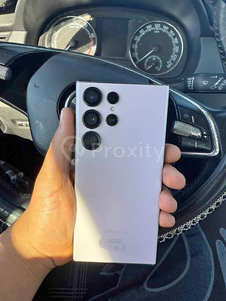 Samsung Galaxy S23 Ultra à vendre ou à échanger à Tunis – bon état ...