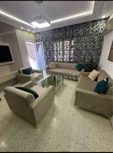 Salon complet à vendre à Sousse – 2 canapés et fauteuils