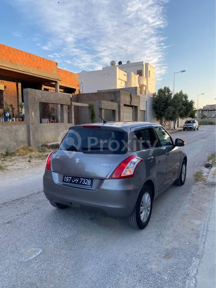 Suzuki Swift essence 5 CV année 2017 à vendre à Tunis | Proxity.tn ...